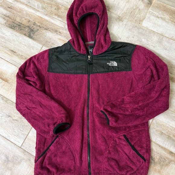 The North Face | Jackets & Coats | The North Face Womens Maroon And ...
